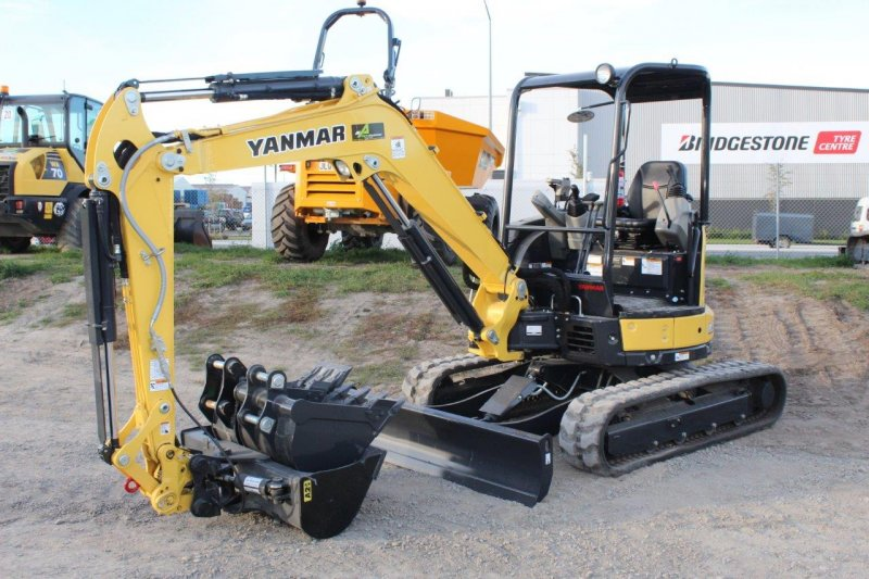 Alpha Equipment | Excavators